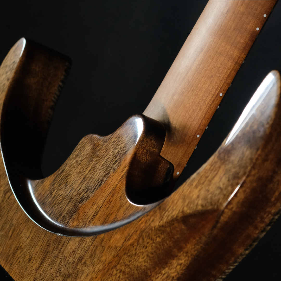 Product Page – Guitar 3 – Loudo Guitars
